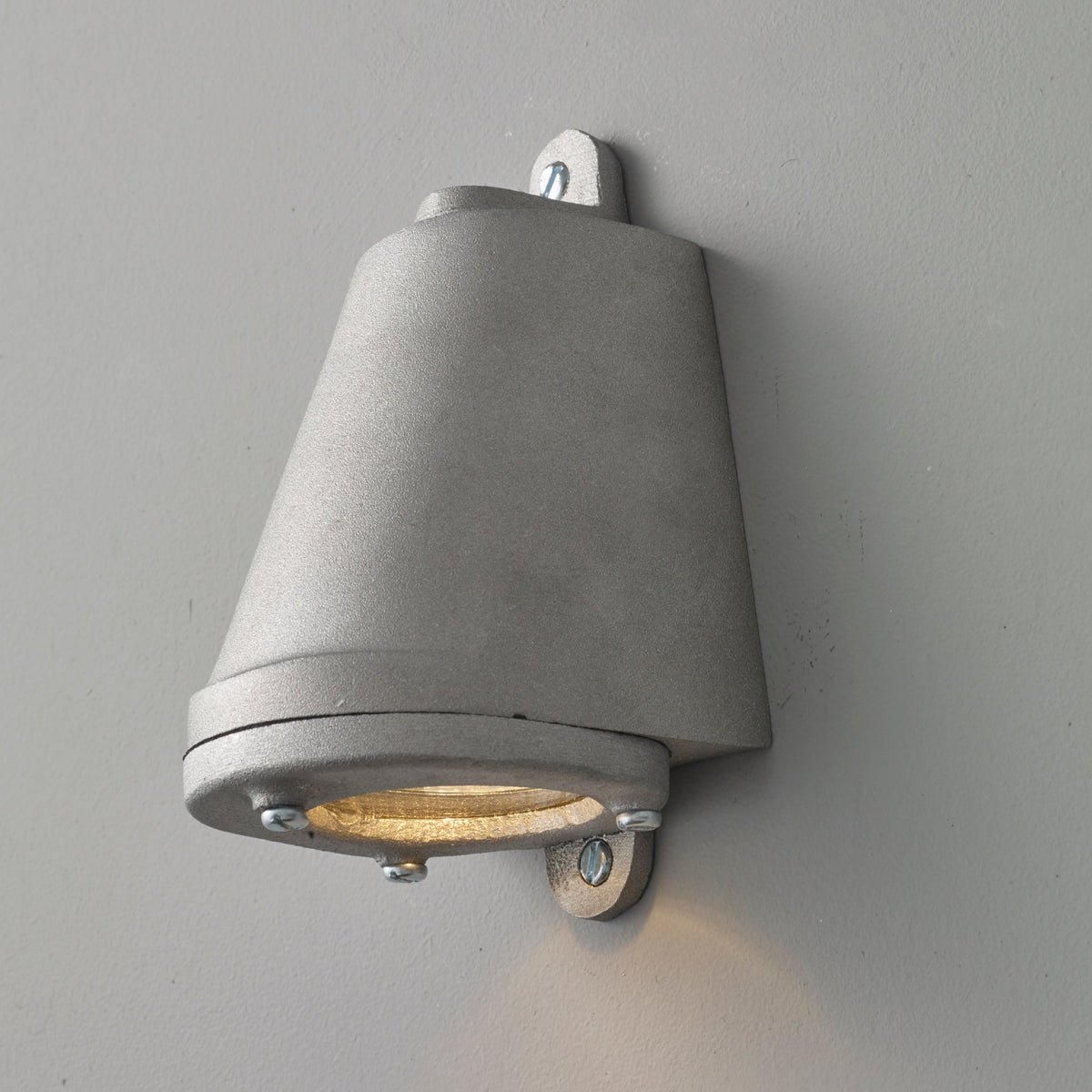 Davey Lighting Mast Light 0749 Sandblasted Anodised Aluminium – Amos ...