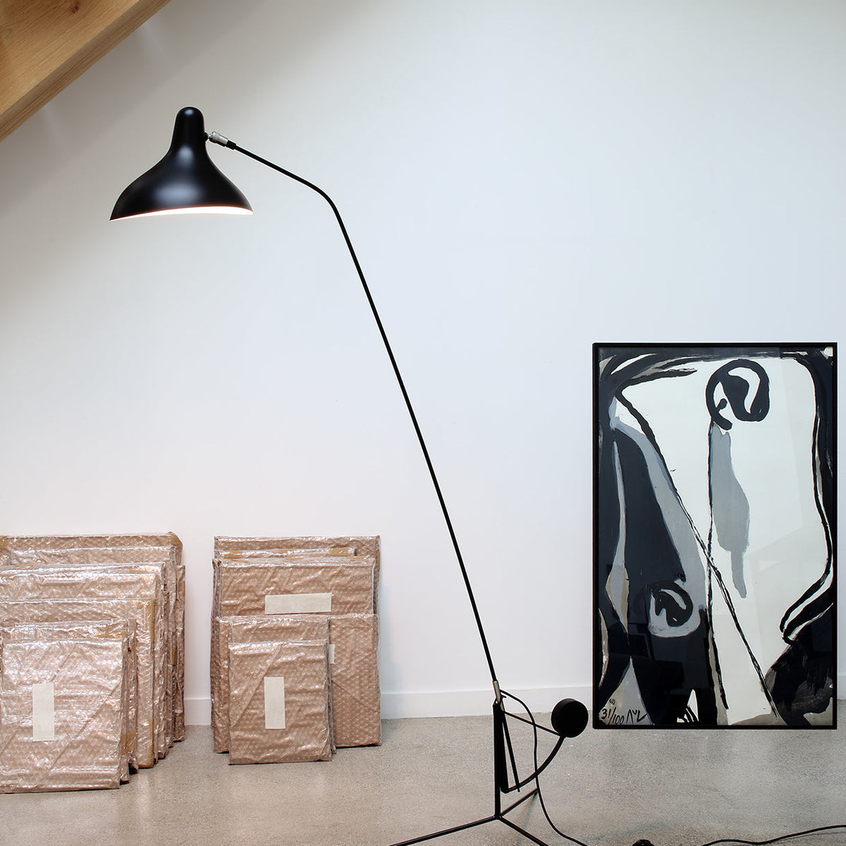 DCW Editions MANTIS BS1 Tripod Floor Lamp – Amos Lighting + Home